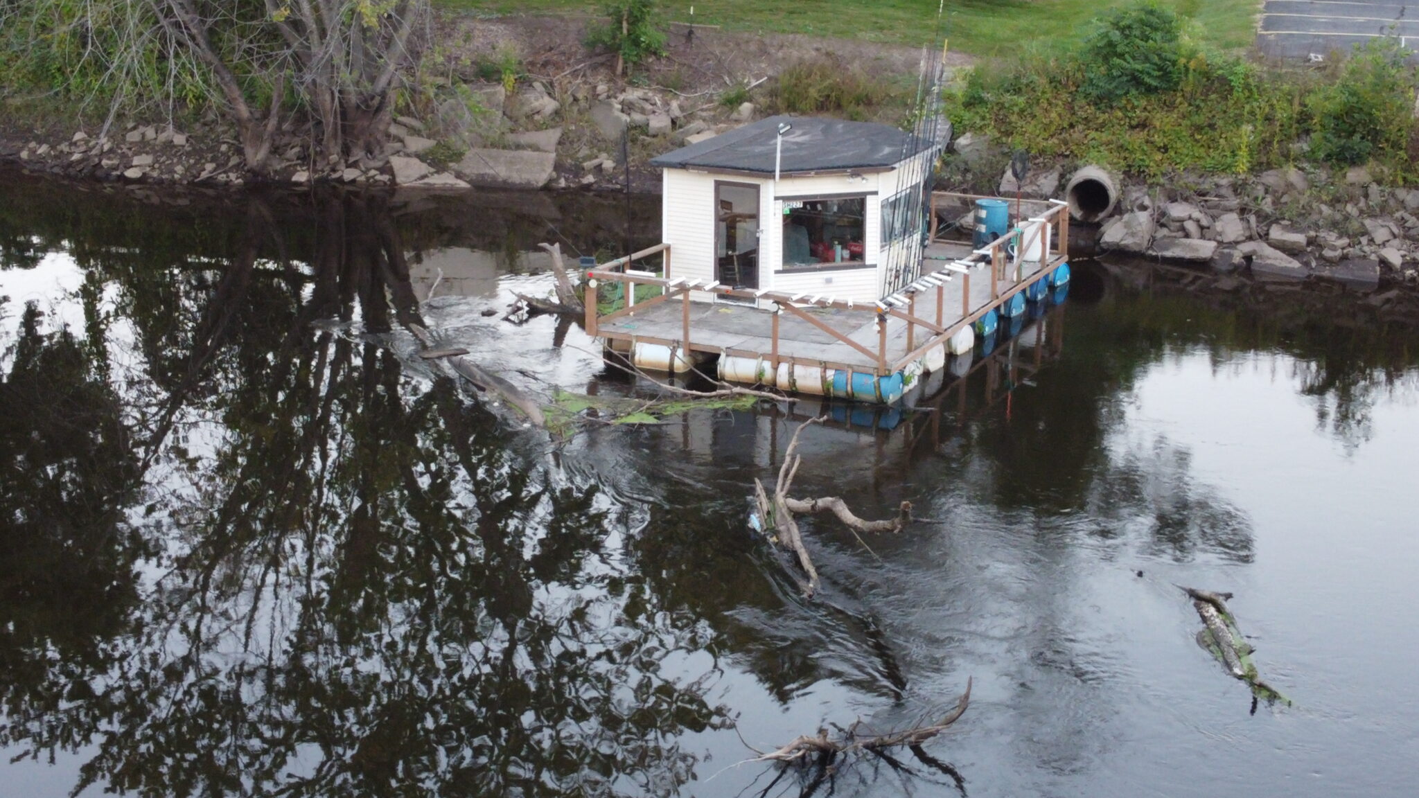 Wolf River Cam – One Look and You’re Hooked!